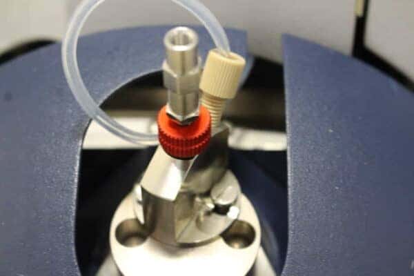 Bruker micrOTOF Massaspectrometer - LabMakelaar Benelux