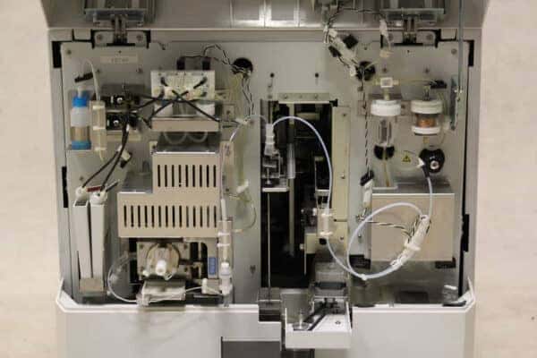 Sysmex UF-1000i Urine Analyzer - LabMakelaar Benelux