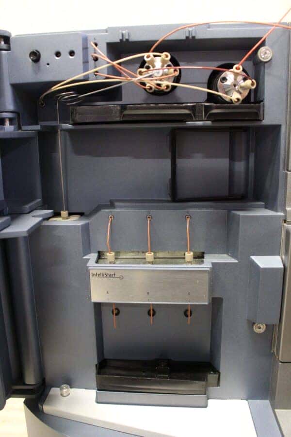 Waters Acquity Xevo TQ Massa Spectrometer Systeem - LabMakelaar Benelux