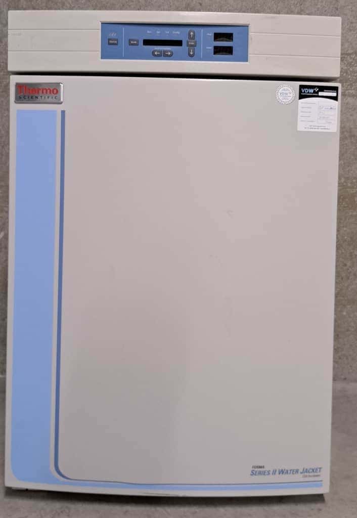 ThermoFisher Forma 3111 Water Jacket CO² Incubator - LabMakelaar Benelux